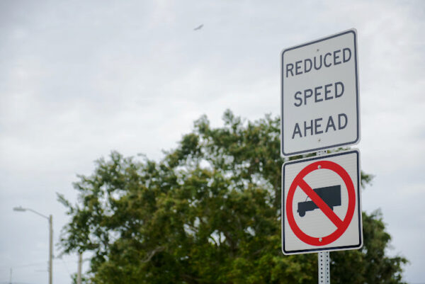 Reduced Speed Ahead Signs In Delaware - Delaware Defensive Driving Course
